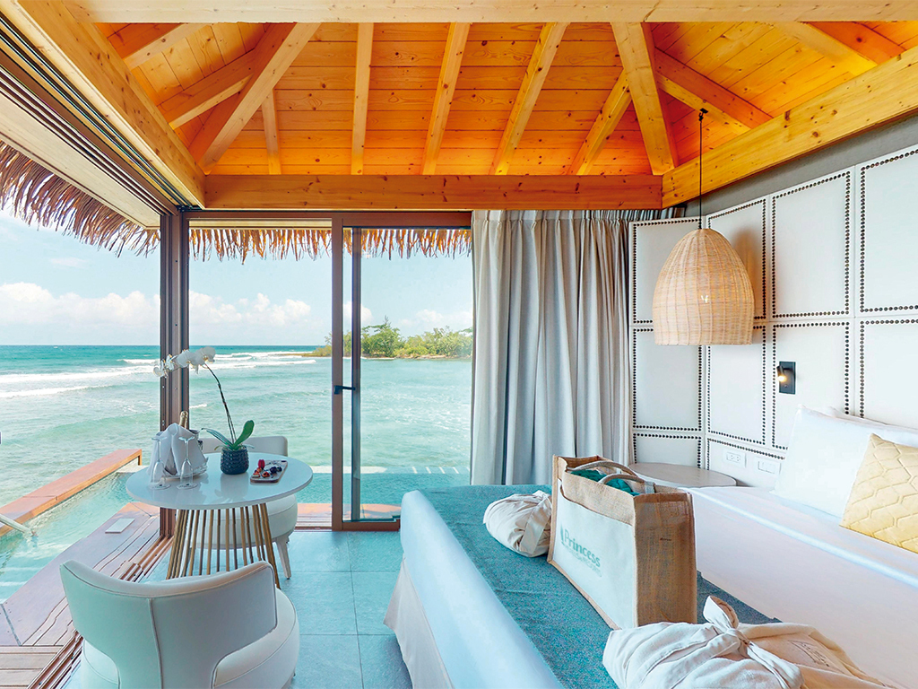 Princess Overwater Villa with Infinity Pool - Princess Hotels - Green ...
